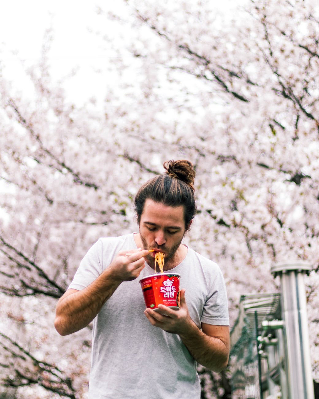 10 Easy Ramen Backpacking Meals: Recipes for the Trail – Hiker Chick